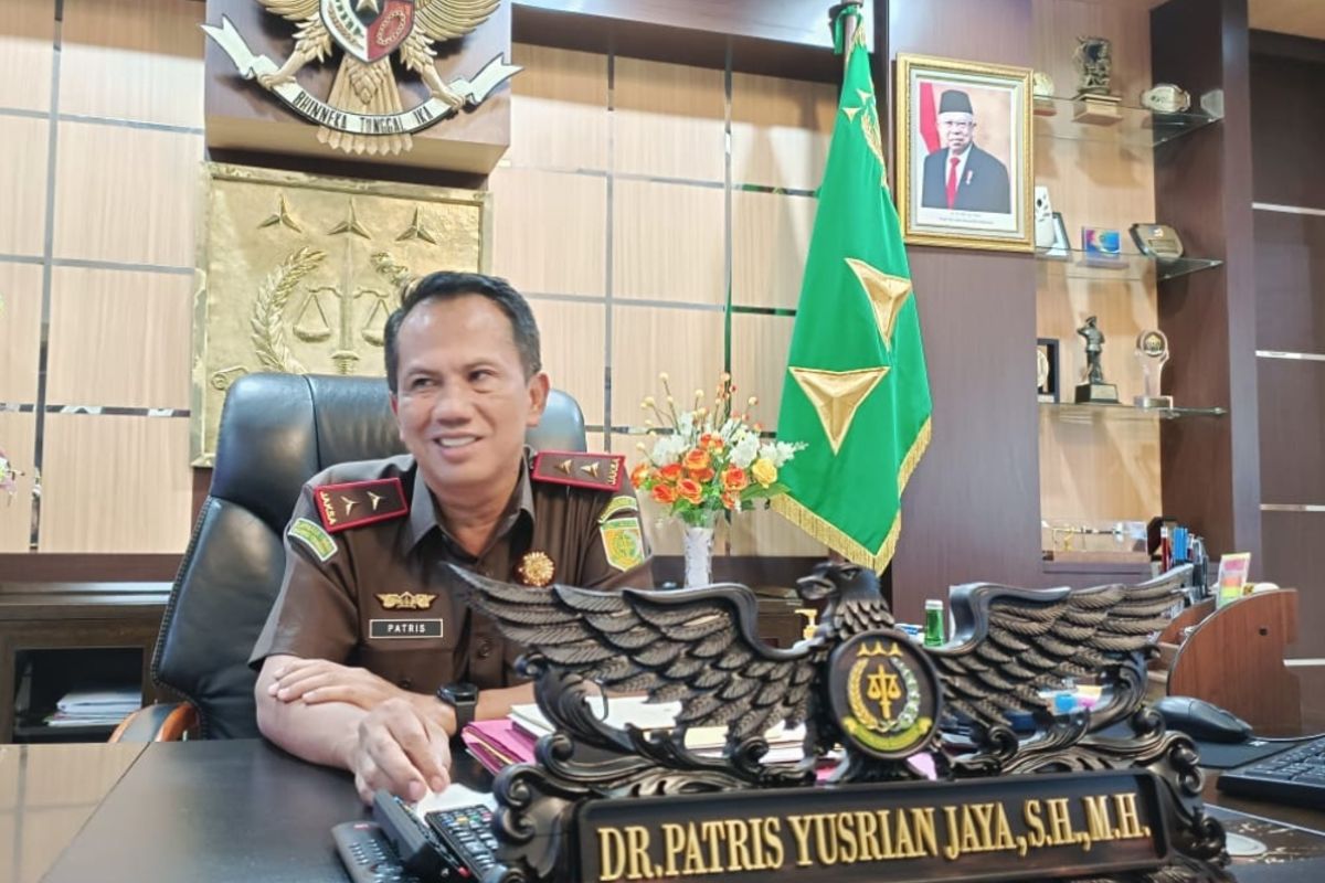 Mangkir dari Pemeriksaan, Kejati Sultra Cekal Tersangka Korupsi ...