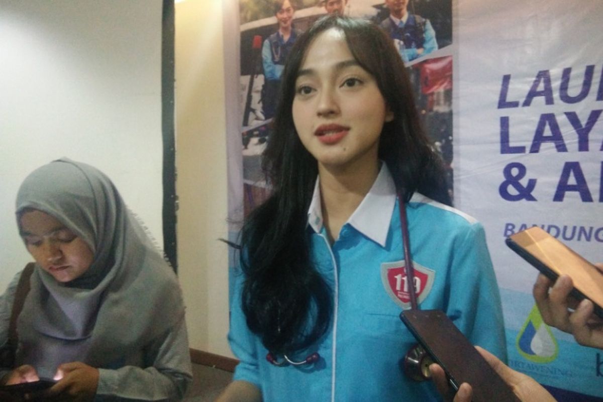 Dokter Muda Cantik Ini Siap Layani Warga Bandung