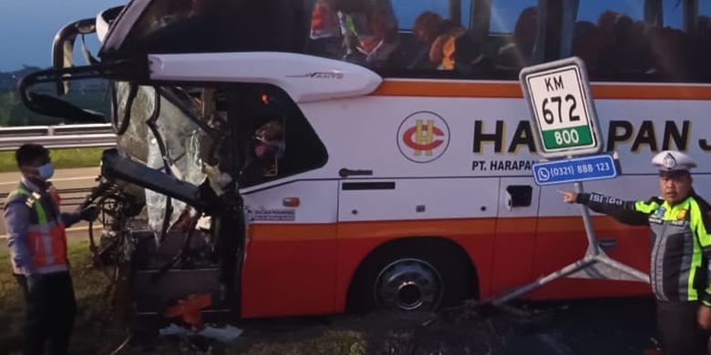 Berita Harian Kecelakaan Bus Di Tol Terbaru Hari Ini - Kompas.com