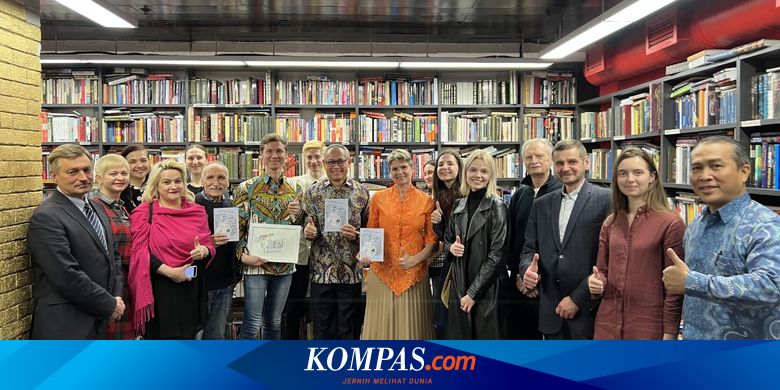 Buku Hujan Bulan Juni Karya Sapardi Djoko Darmono Diterjemahkan ke ...