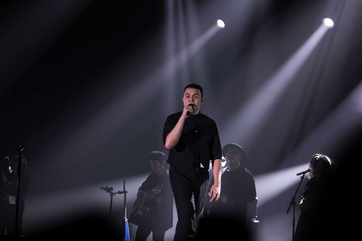 Lirik dan Chord Lagu Sepatu - Tulus