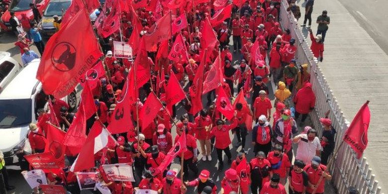 Indonesia's Ruling Party Urges Police to Probe Burning of Flag