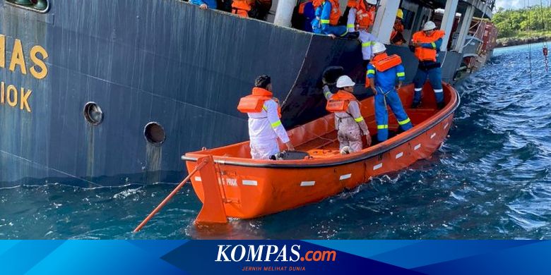 Kronologi Tenggelamnya Kapal Kargo di Perairan Kupang, Kerugian Puluhan Miliar Rupiah
