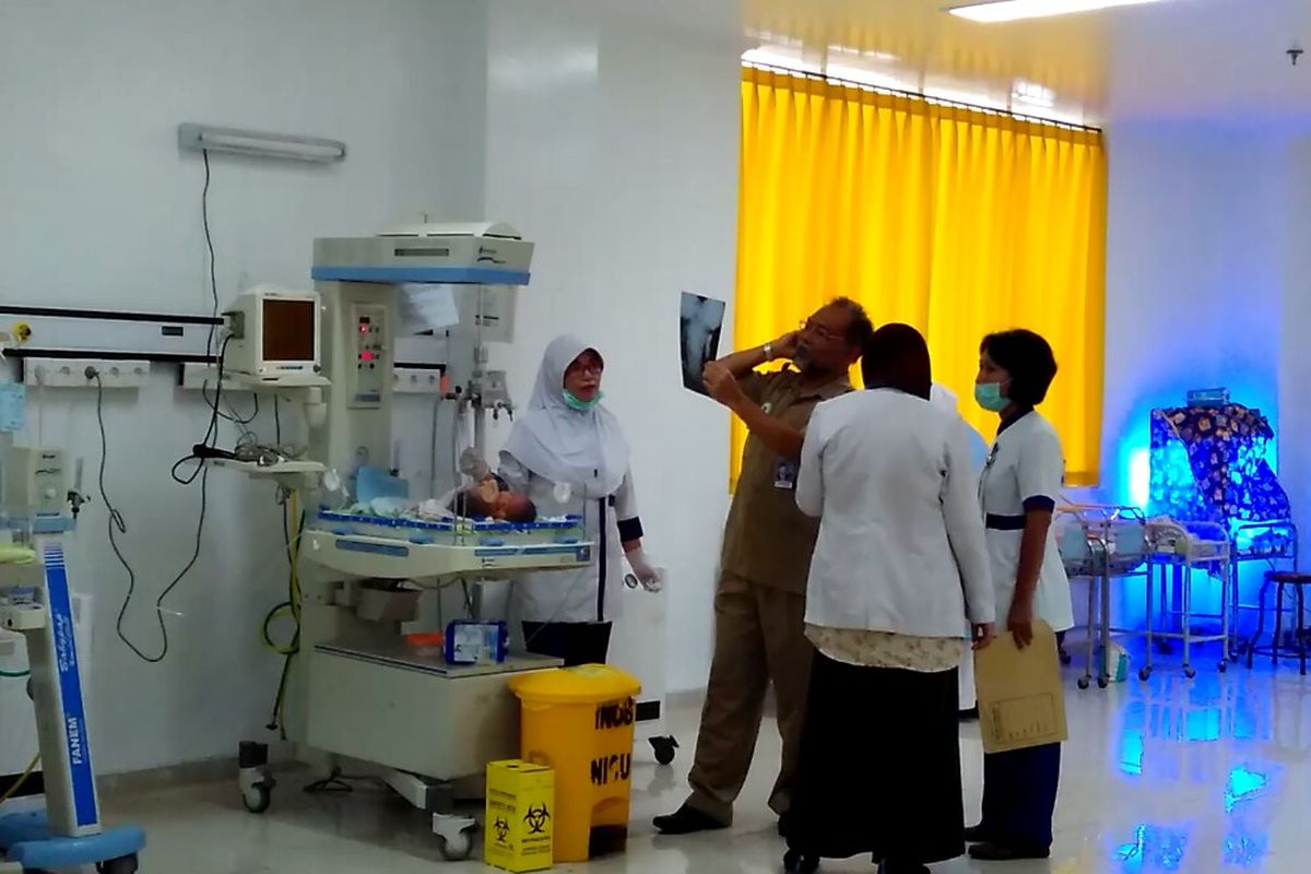 Bayi Kembar Siam Dempet Dada dan Perut Lahir di Sumbawa