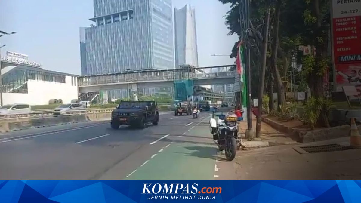 Arus Lalin Lancar Saat Rombongan Kirab Bendera Merah Putih Lintasi ...
