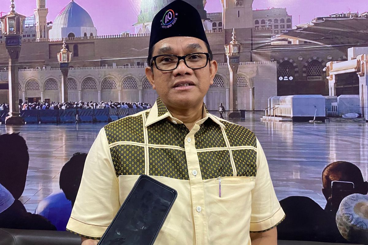 Travel Umrah Balikpapan Waswas Dampak Perang AS–Israel vs Iran ...