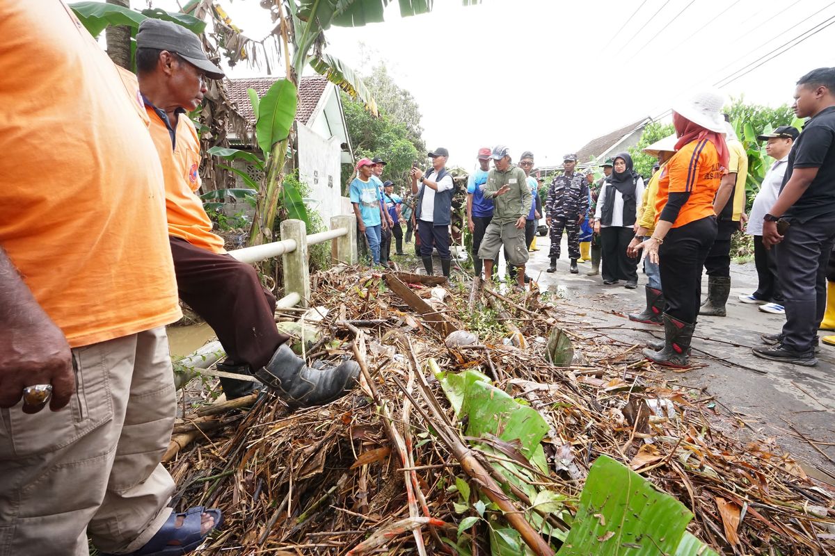 Banjir Terjang 6 Desa di Banyuwangi, Ini Perintah Bupati Ipuk