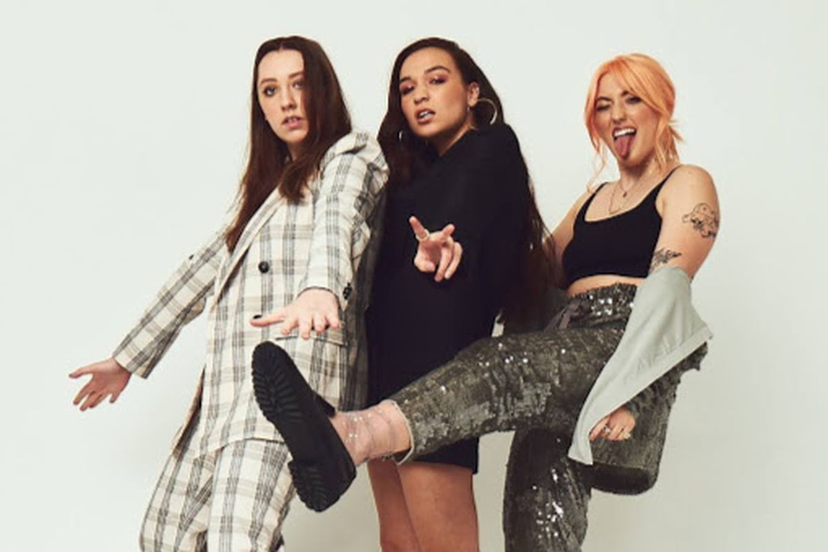 Lirik dan Chord Lagu F2020 - Avenue Beat