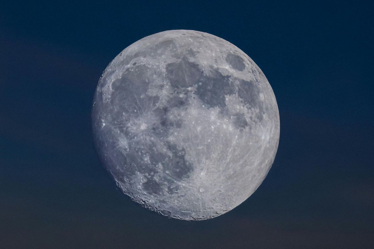 Kapan Bulan Purnama Terakhir 2025? Cold Supermoon Diprediksi Tampil ...