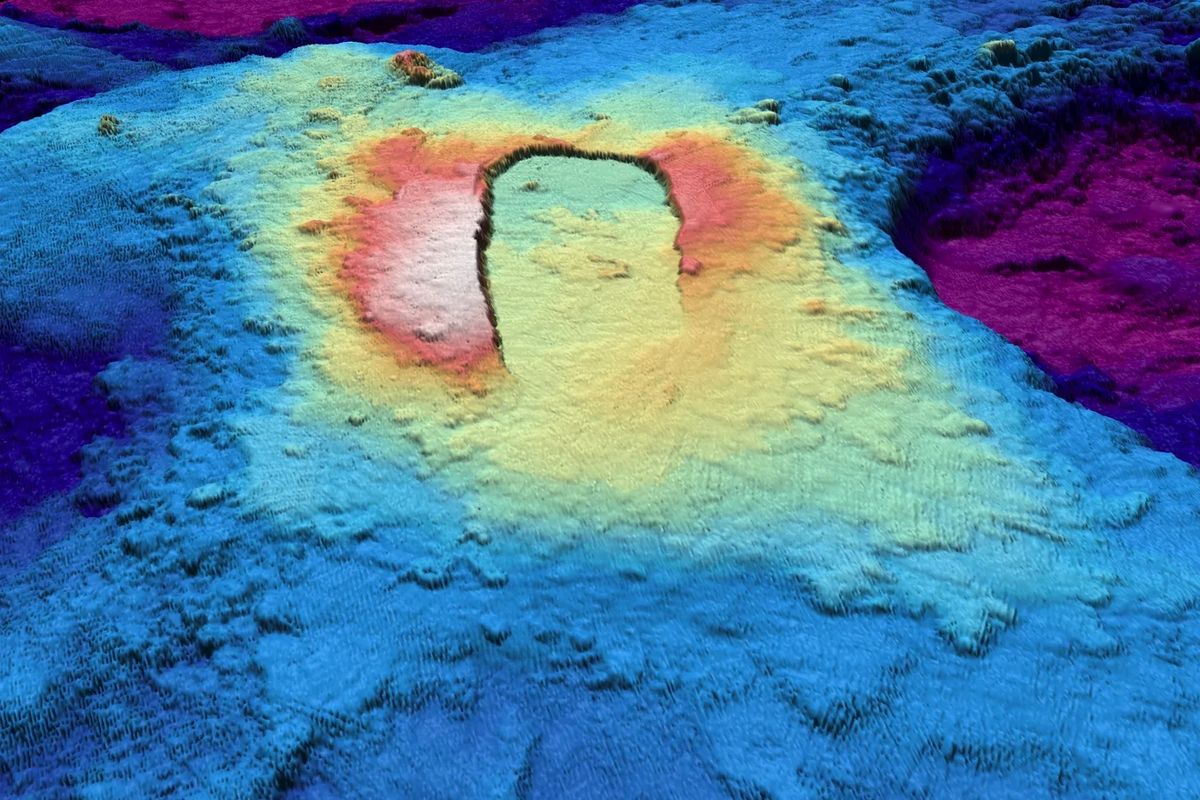 Gunung Api Bawah Laut Diramalkan Segera Meletus, Apa yang Perlu Kita ...