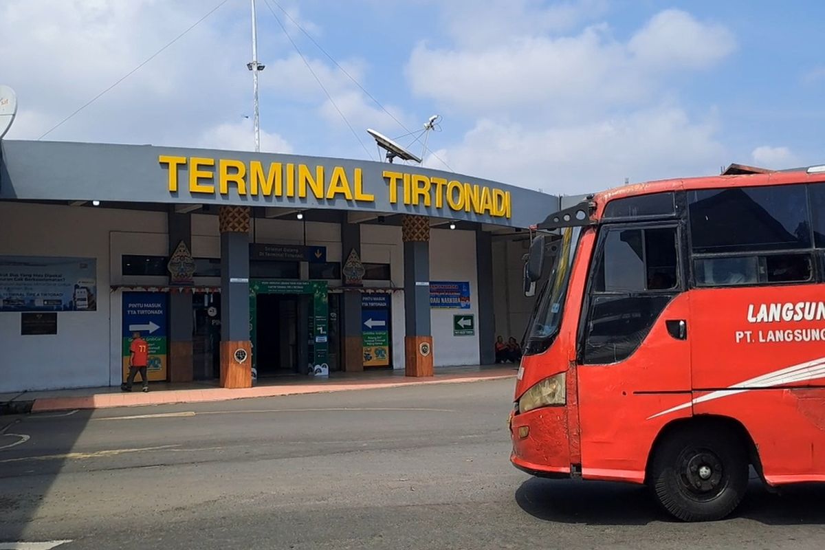 Mulyono Teman Jokowi Disebut Calo Terminal Tirtonadi Solo, Petugas ...