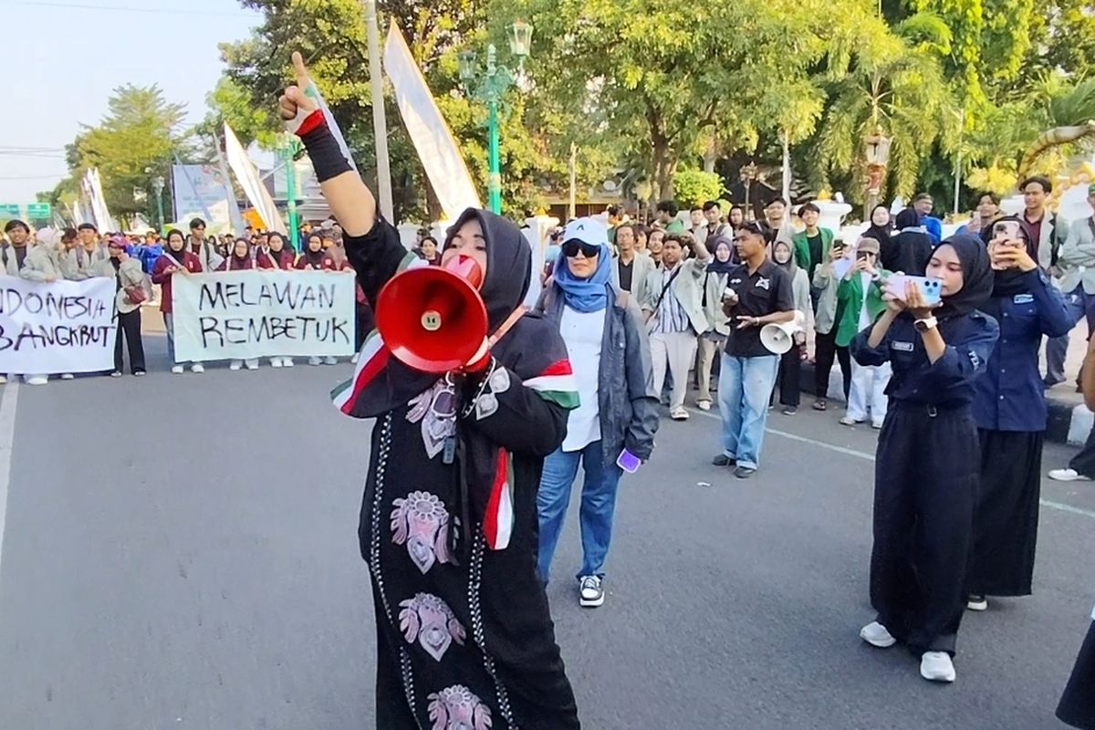 Teriak Ibu Rumah Tangga Ikut Demo BEM Cirebon Raya: "Kami Butuh Pangan ...