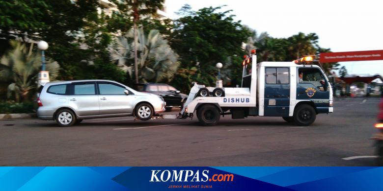 Simak Jenis Mobil Derek dan Fungsinya