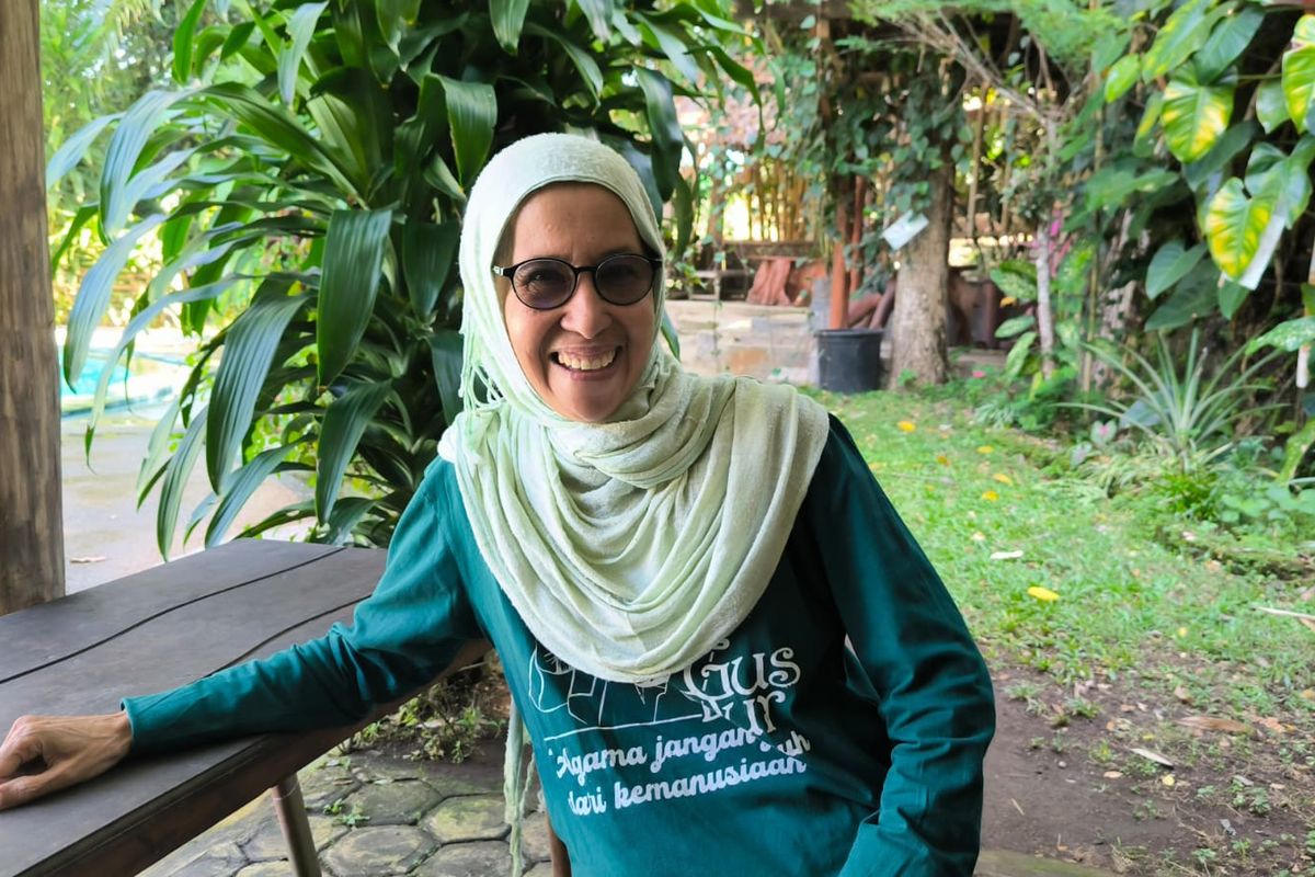 Ketulusan Farha Ciciek Merawat Egrang demi Ruang Tumbuh Generasi di ...