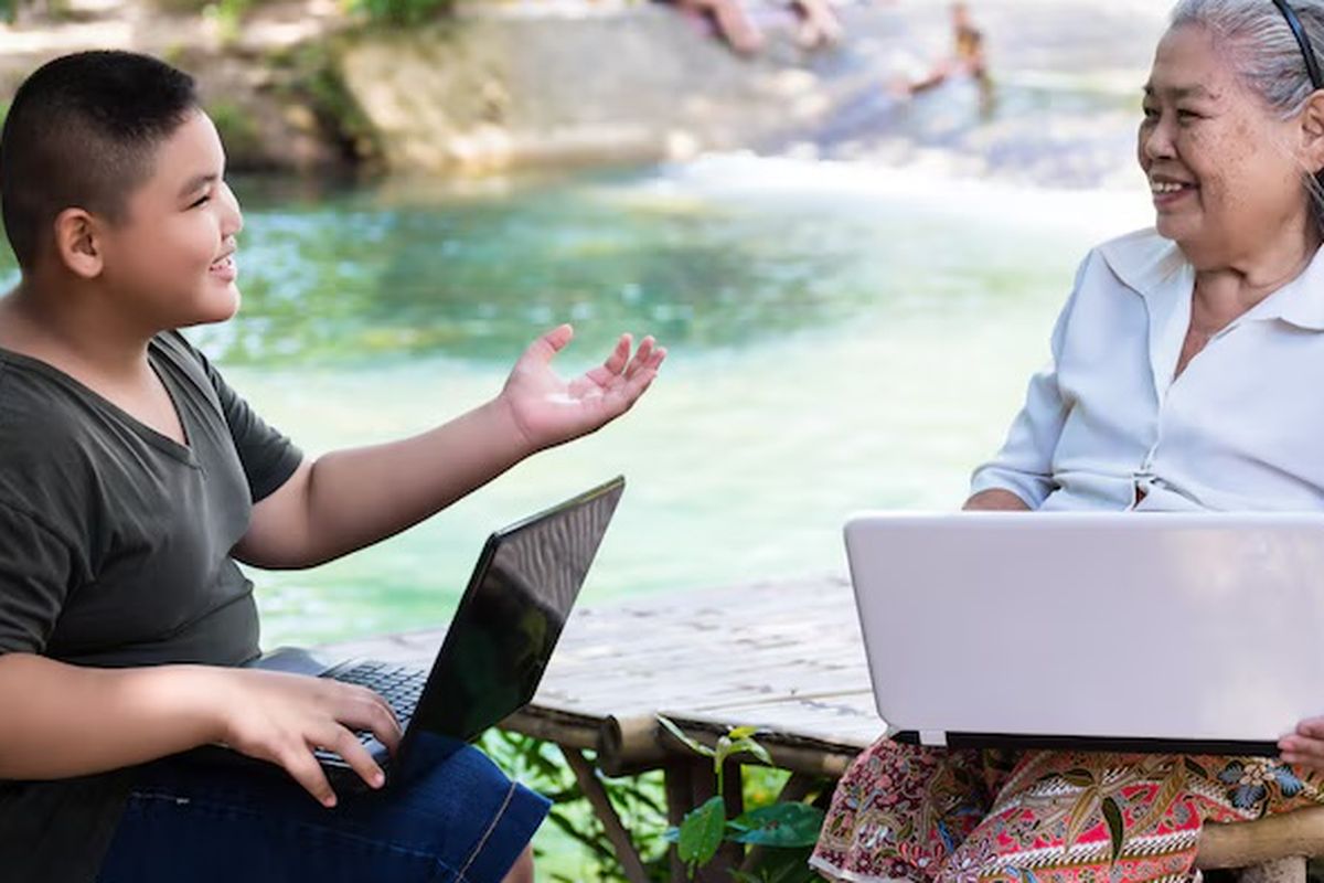 Bergaul dengan Lansia Bisa Jadi Terapi Mental, Ini Penjelasan Psikolog