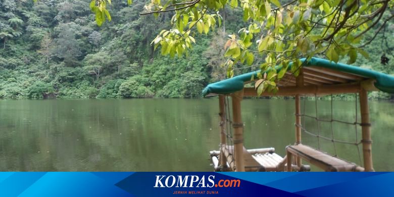 Telaga Warna dan Legenda tentang Putri Raja