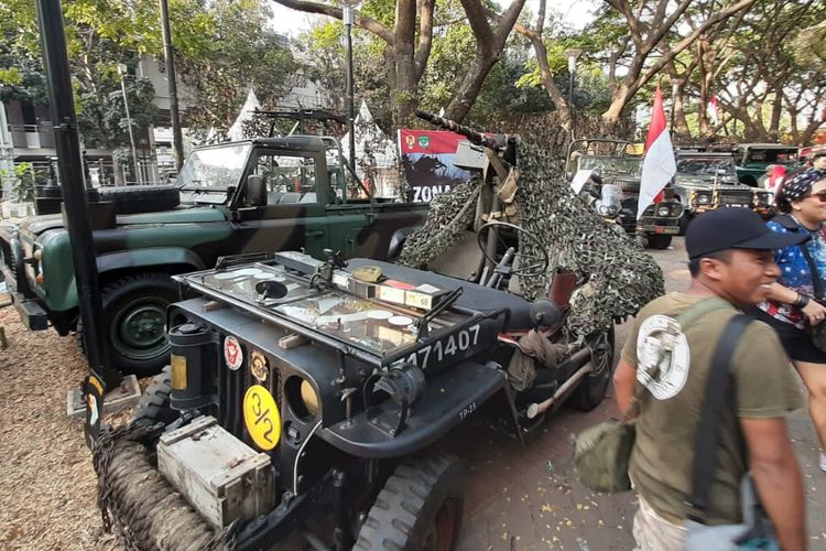 Zona Militer di Otobursa Tumplek Blek Jadi Tempat Favorit