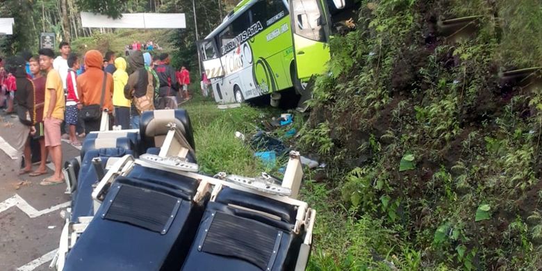 Berita Terkini Harian Kecelakaan Bus Rombongan Siswa Mi Tabrak Tebing Terbaru Hari Ini - Kompas.com