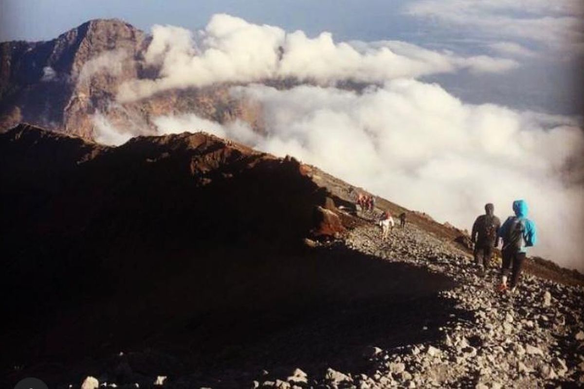 Cerita Pendaki Soal Jalur Ekstrem Rinjani: Bule Sampai Nangis Takut Mati