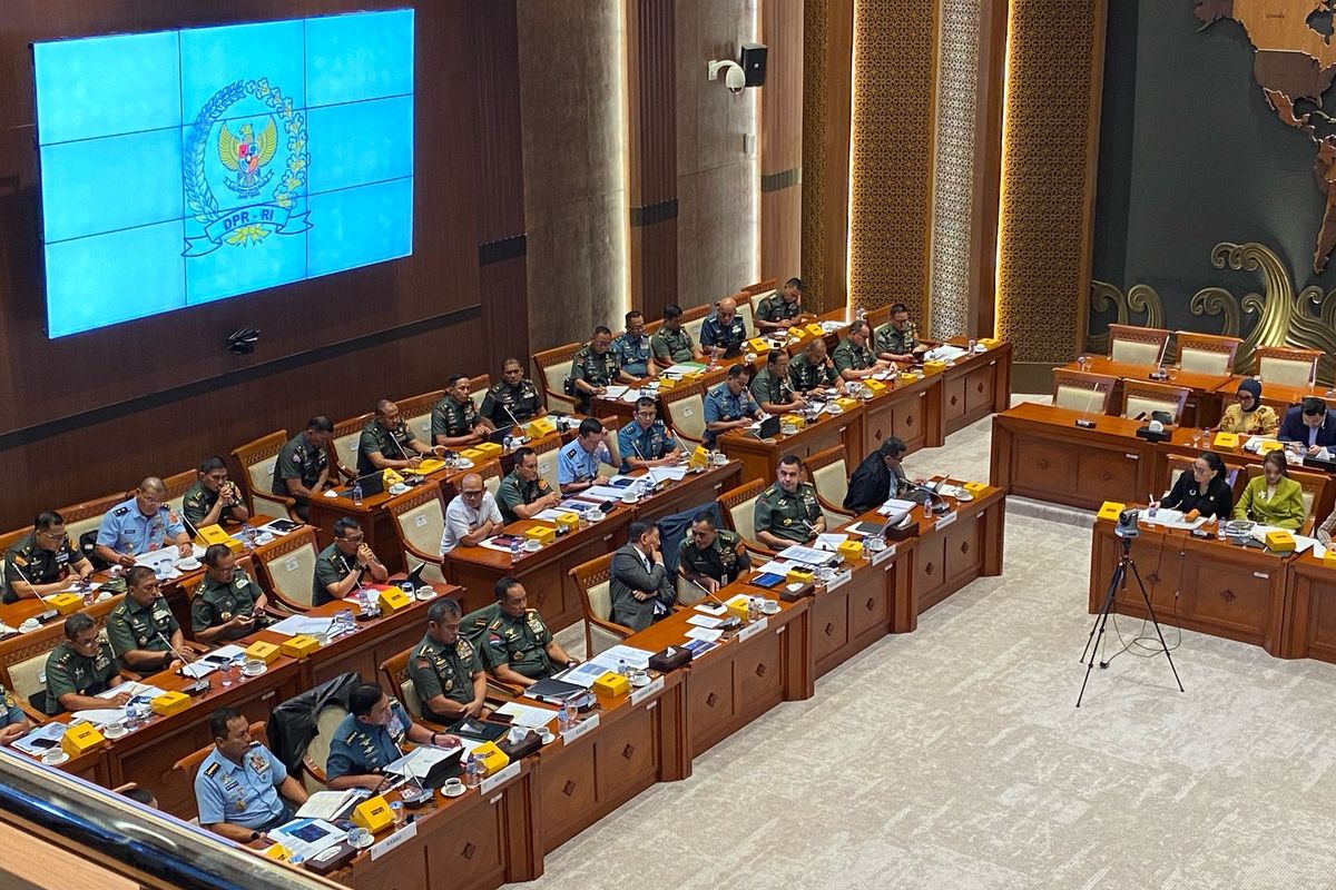 Menhan Bakal Bangun Pabrik Obat dari Lab Farmasi TNI, Disalurkan Lewat Koperasi Desa