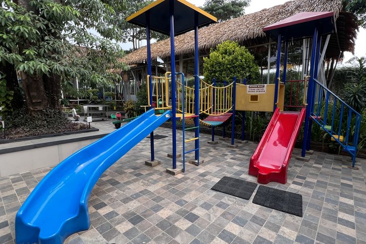 Lembur Kuring & Seafood Cimanggis, Restoran Sunda Legendaris di Bogor ...