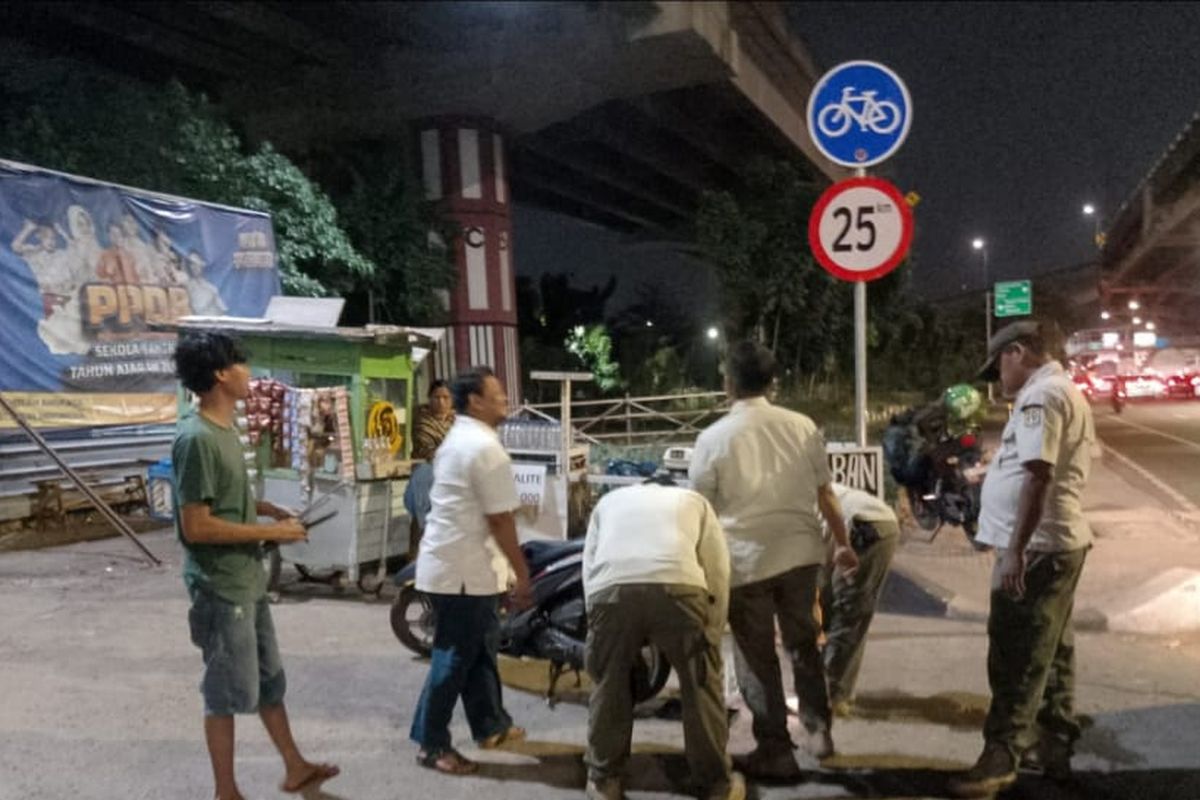 Tukang Tambal Ban yang Sebar Paku di Jatinegara Kerap Kucing-kucingan ...