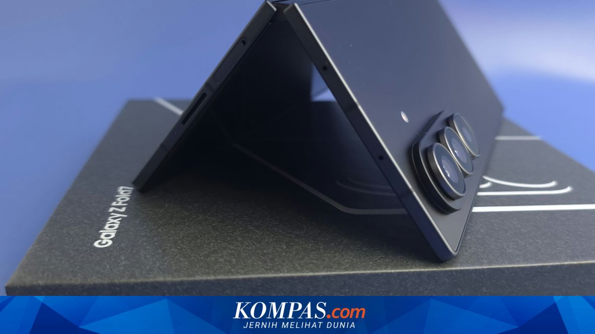 Unboxing Samsung Z Fold 7, HP Lipat Tertipis yang Makin Nyaman Digenggam