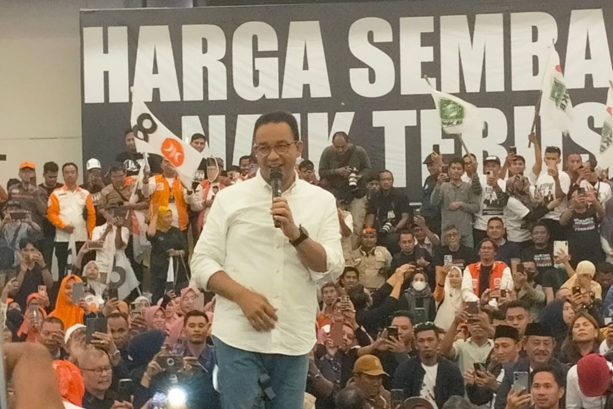 Kampanye di Kendari, Anies Baswedan Janji Pupuk Murah dan Biaya Sekolah ... Kampanye di Kendari, Anies Baswedan Janji Pupuk Murah dan Biaya Sekolah ...