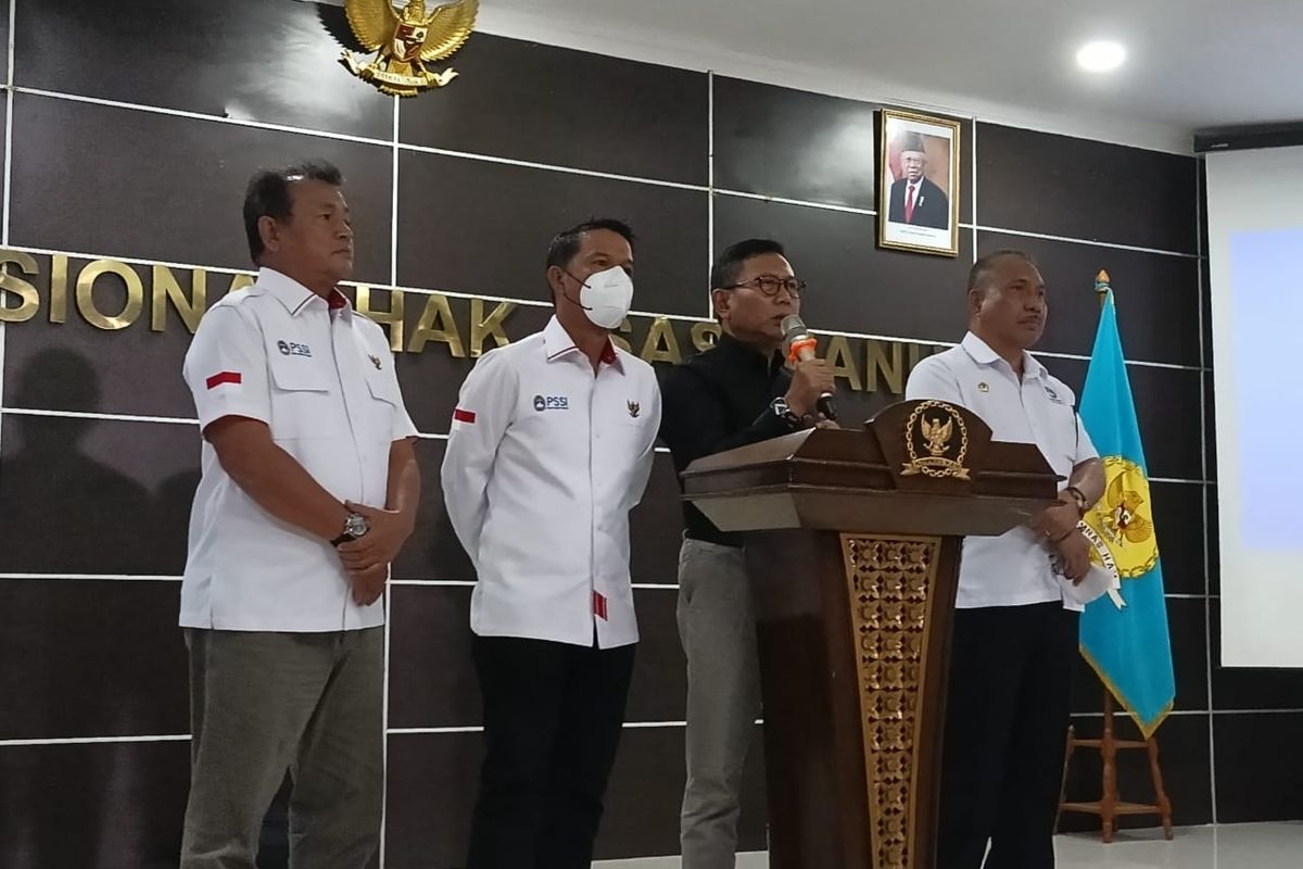 Ketum PSSI Tak Ikut Konferensi Pers Usai Diperiksa Komnas HAM, Sebut ... Ketum PSSI Tak Ikut Konferensi Pers Usai Diperiksa Komnas HAM, Sebut ...