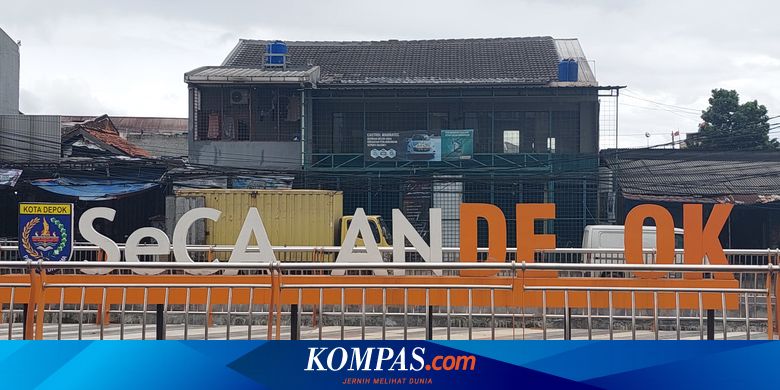 Bukan Hilang, Dua Huruf di Papan Nama Taman Secawan Depok Sedang Diperbaiki
