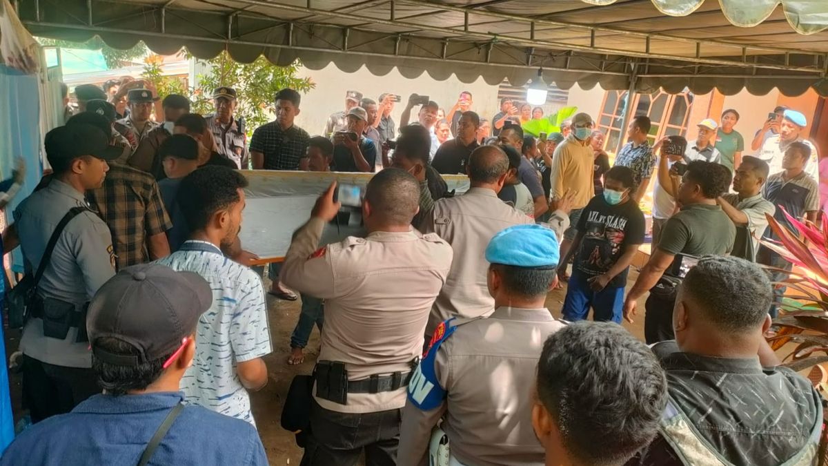 Polisi di Ende Diduga Mabuk Setelah Pesta Miras, Pukul Pria Difabel ...
