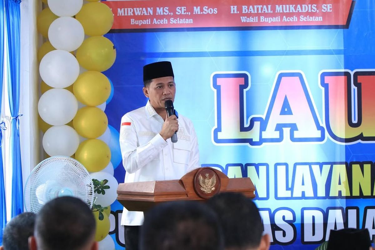 Bupati Aceh Selatan Mirwan MS Diberhentikan Sementara Buntut Umrah Saat ...
