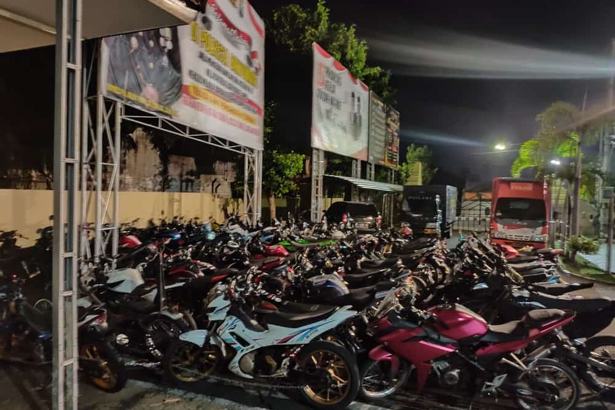 Razia Knalpot Brong di Banyuwangi, Polisi Sita 79 Sepeda Motor