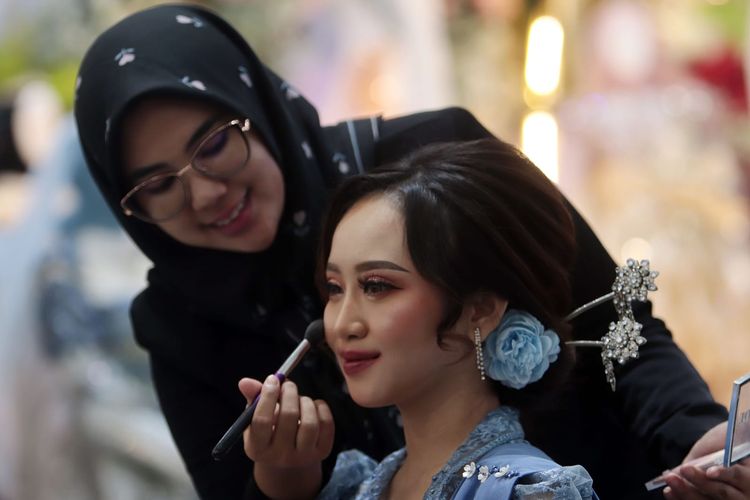 Douyin Makeup, Tren Makeup dari China yang Cocok untuk Mata Kecil