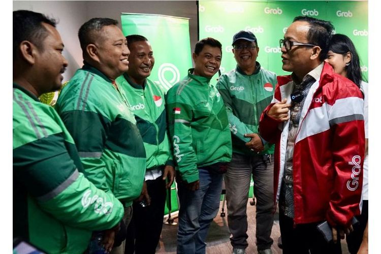 Foto : Wamenaker Dukung Tuntutan Demo Ojol dan Kurir: Negara Harus Hadir Bela Pekerja