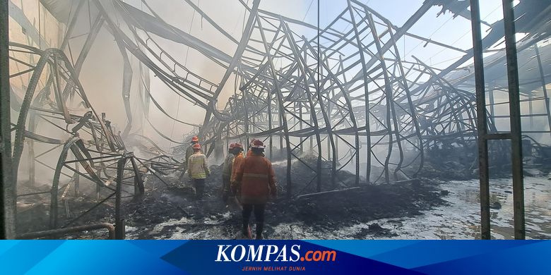 Kebakaran Gudang Lazada di Sidoarjo, Petugas Sempat Kesulitan Padamkan Api