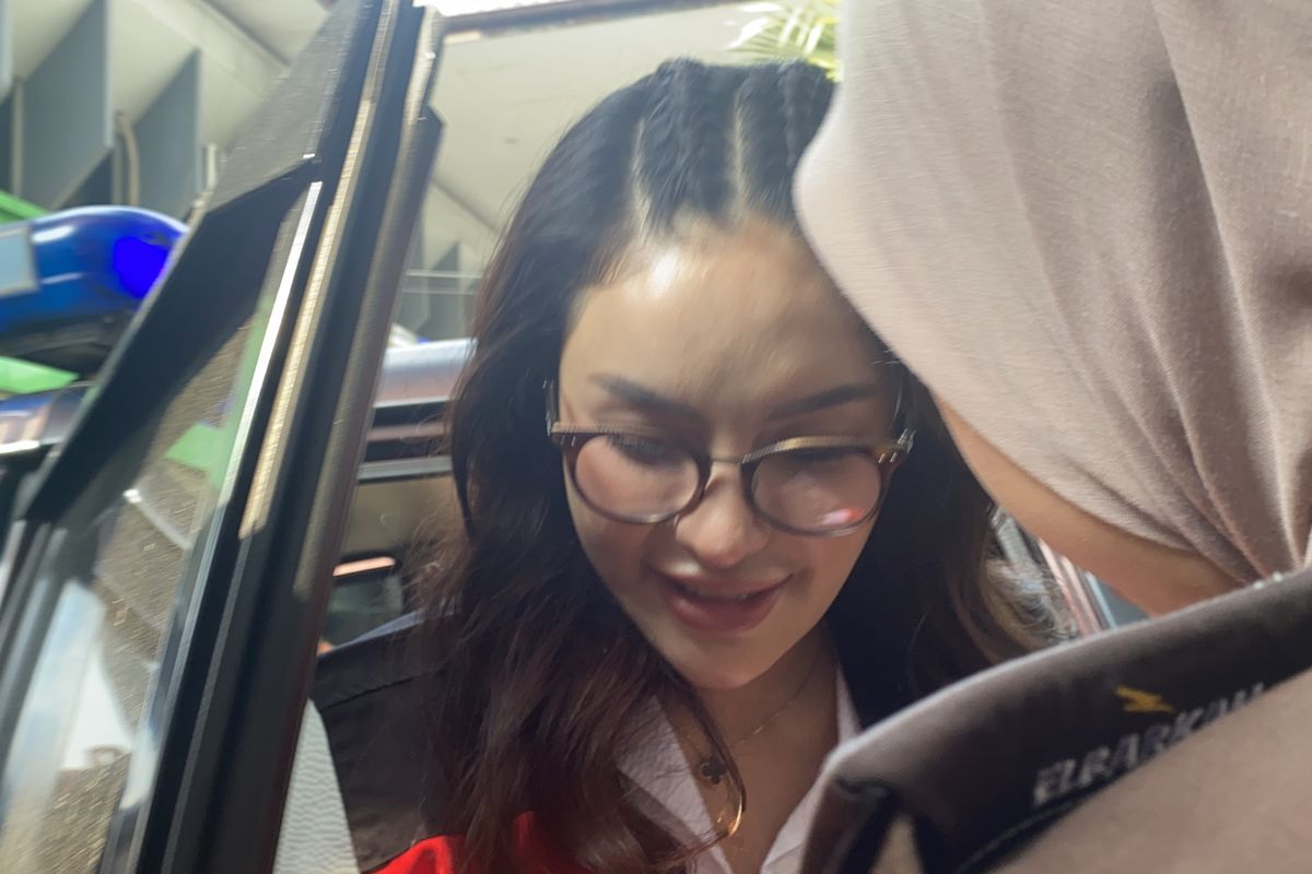 Nikita Mirzani Tuding Keluarga Reza Gladys "Main Mata" dengan Hakim