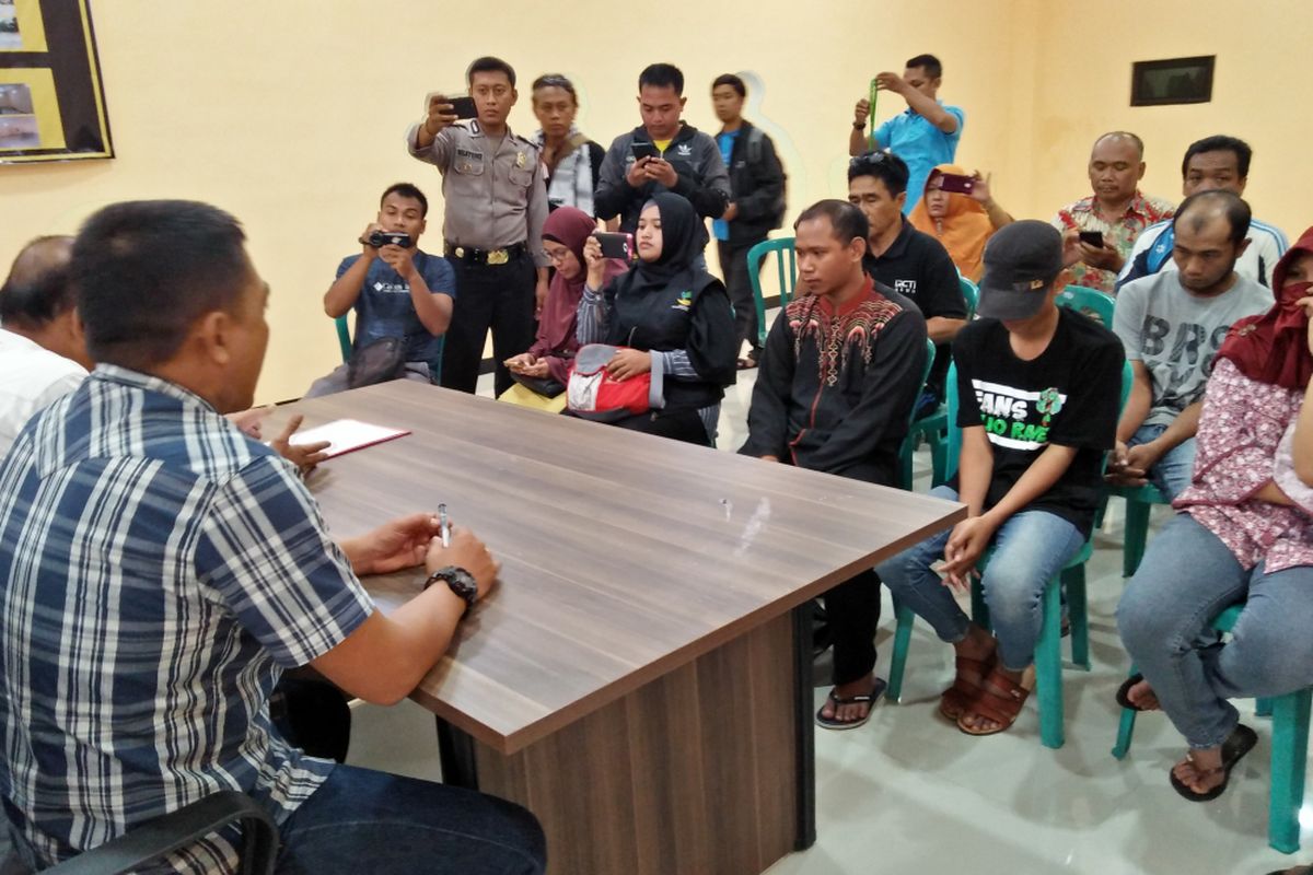 Viral Video Siswa Merokok di Kelas dan Menantang Guru, Keduanya Sepakat ...