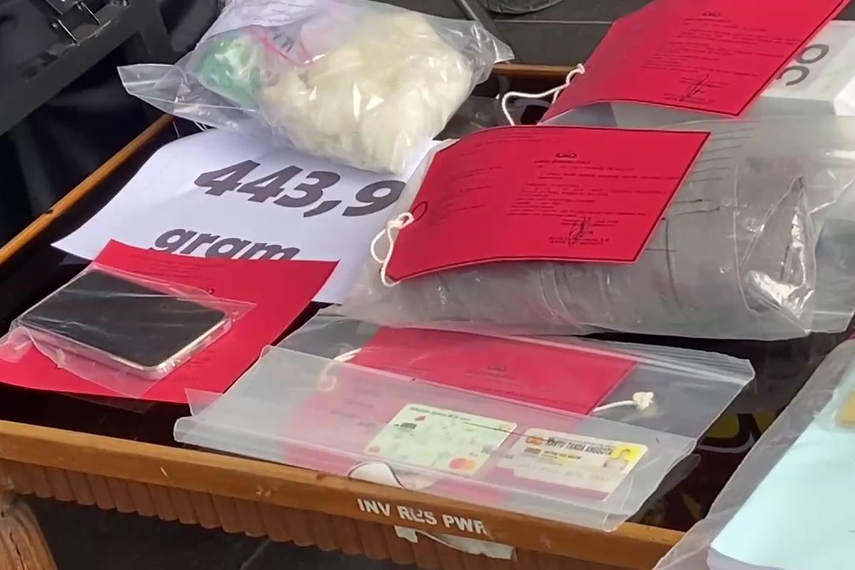 Pria Asal Kebumen Tertangkap di Purworejo, Bawa Sabu Hampir Setengah Kilogram