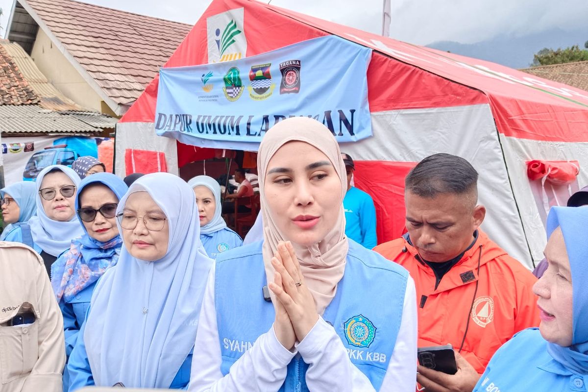 Pulihkan Trauma, Syahnaz Sadiqah Ajak Bocah Korban Longsor Cisarua ...