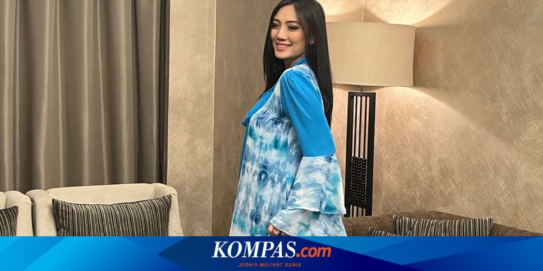 Cerita Ayu Amelia, Model yang Lebarkan Sayap Jadi Desainer