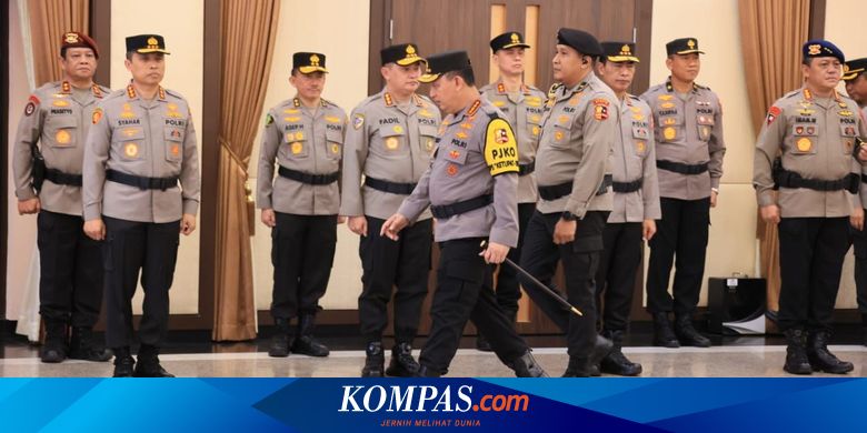 Kapolri Mutasi 67 Pati dan Pamen, 2 Kapolda Diganti