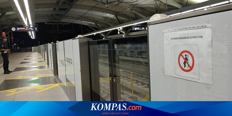 Penumpang MRT Dilarang Bersandar di Tepi Peron, Ini Alasannya...