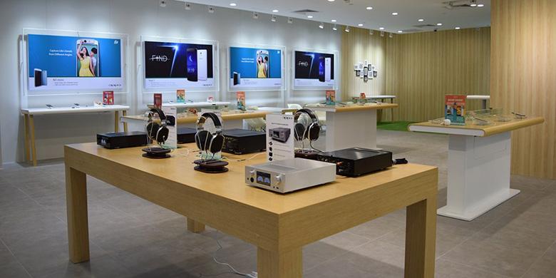 Bebas Coba Gadget di Toko Oppo Singapura