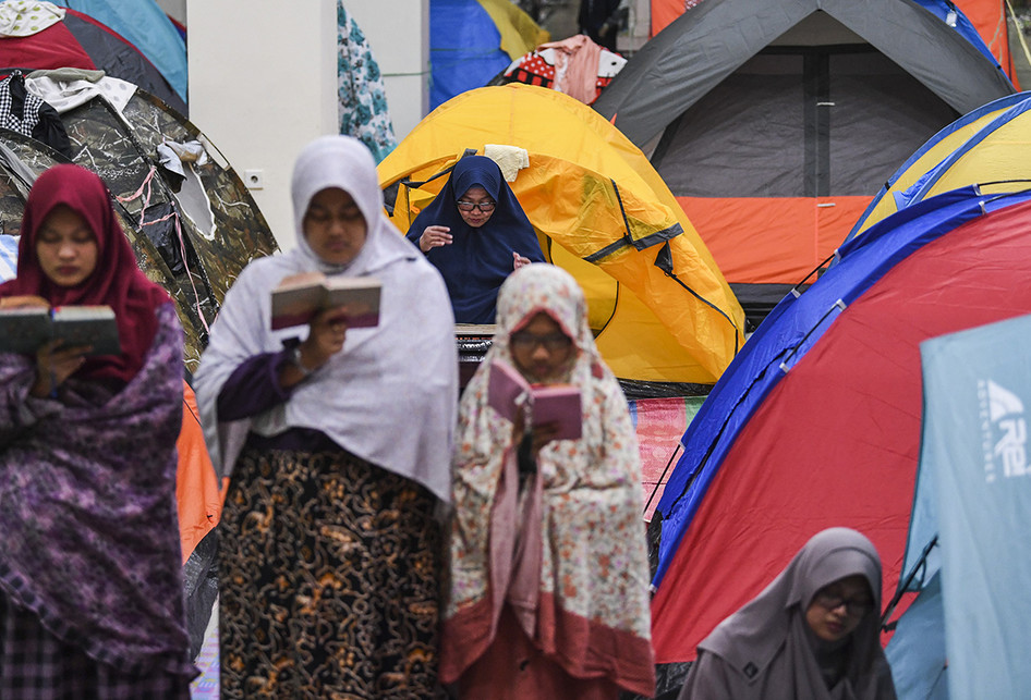 Menyesap Nuansa Khidmat Iktikaf di Penghujung Ramadhan